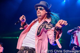 Photos of Kid Rock from August 7th 2015 at DTE Energy Music Theatre in ...